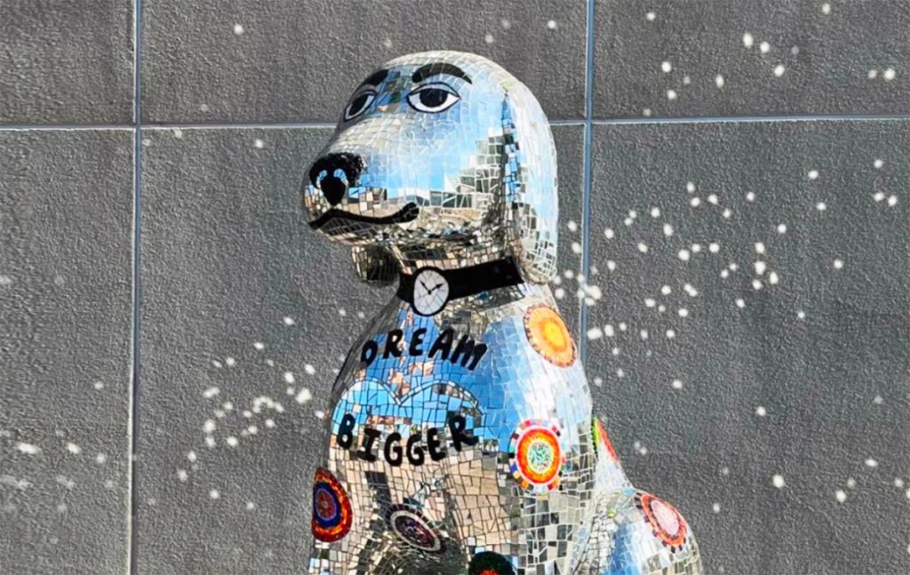 Elizabeth Laul Healey: Art as a Voice for Change – The Art Insight